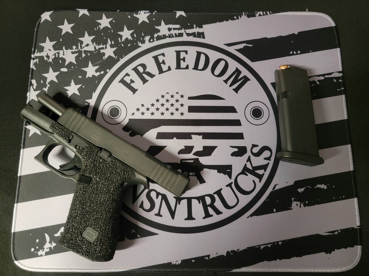 Cleaning Gun Mats | Freedom Gunsntrucks