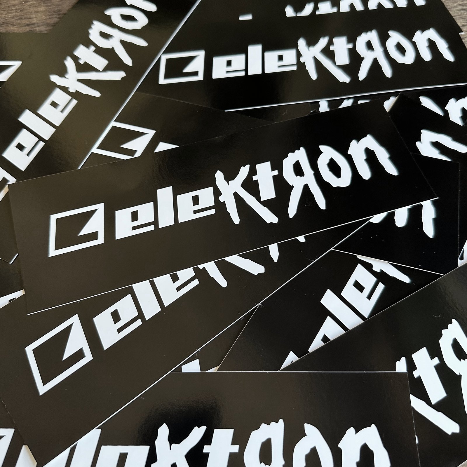 Elektron Korn sticker / Eric Nyffeler