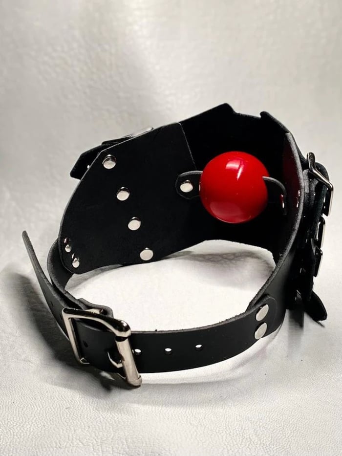 Leather Panel Ball Gag with Buckles (Bishop Style) | Part Time Leather