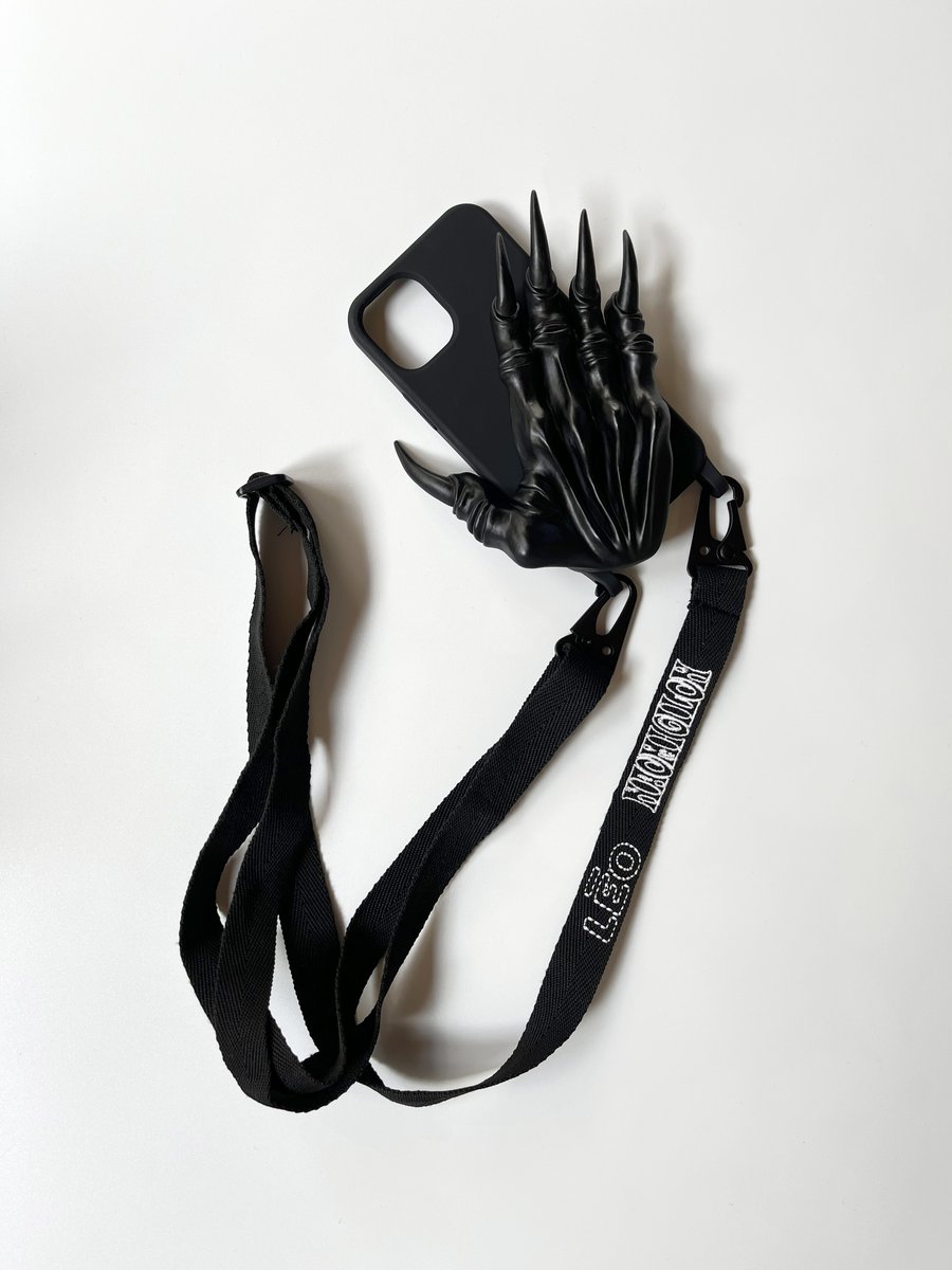 ON-ORDER / Claw Phone Case - Red or Black | Naomi Gilon