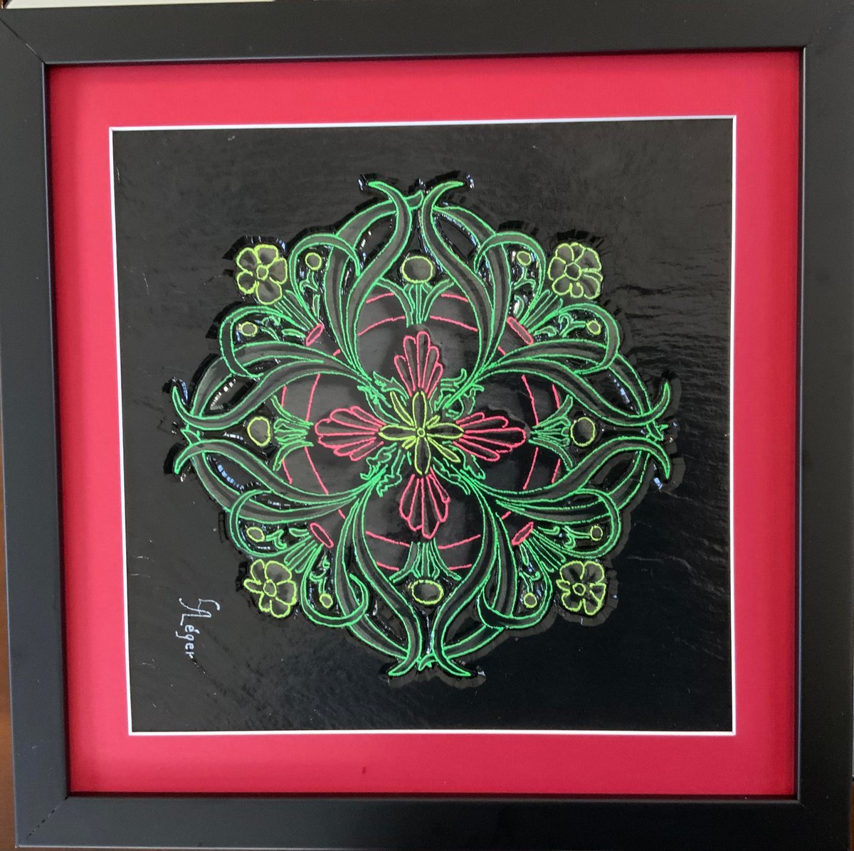 Round Scroll framed | Leger’s Slate Art - (207) 402-1188