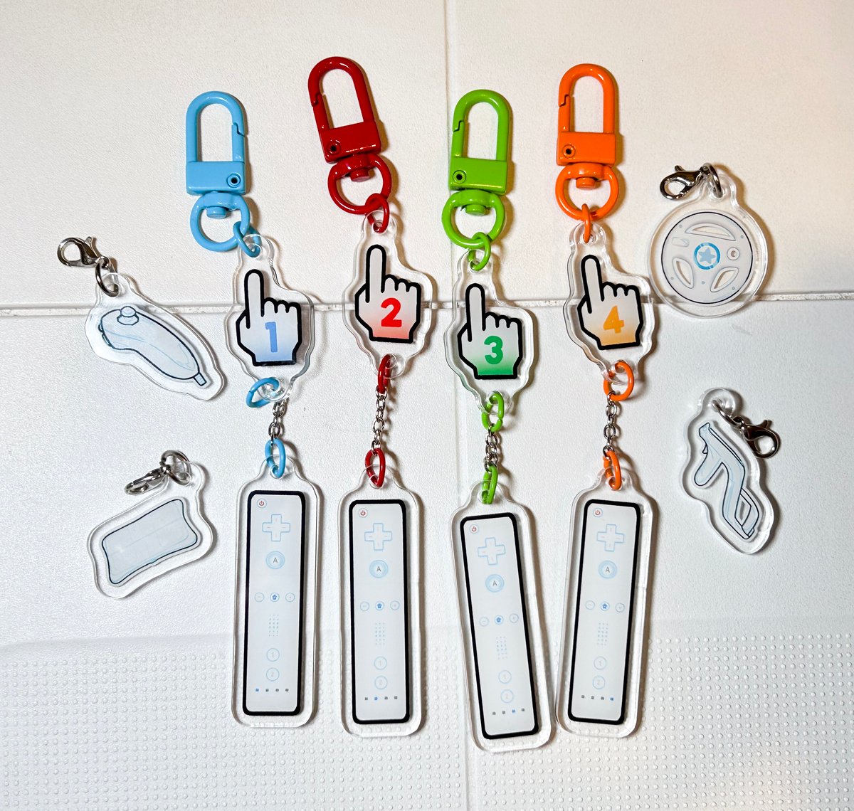 Wiimote Matching Keychains | puccanoodles