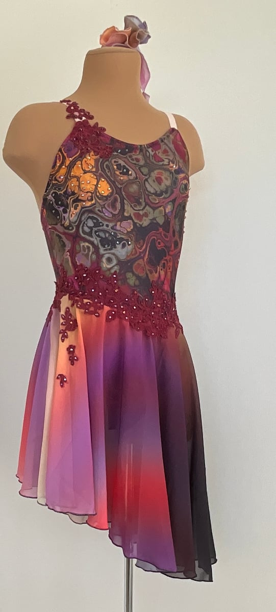 Maroon Lyrical or Contemporary size 10 years (MC) | One White Swan ...