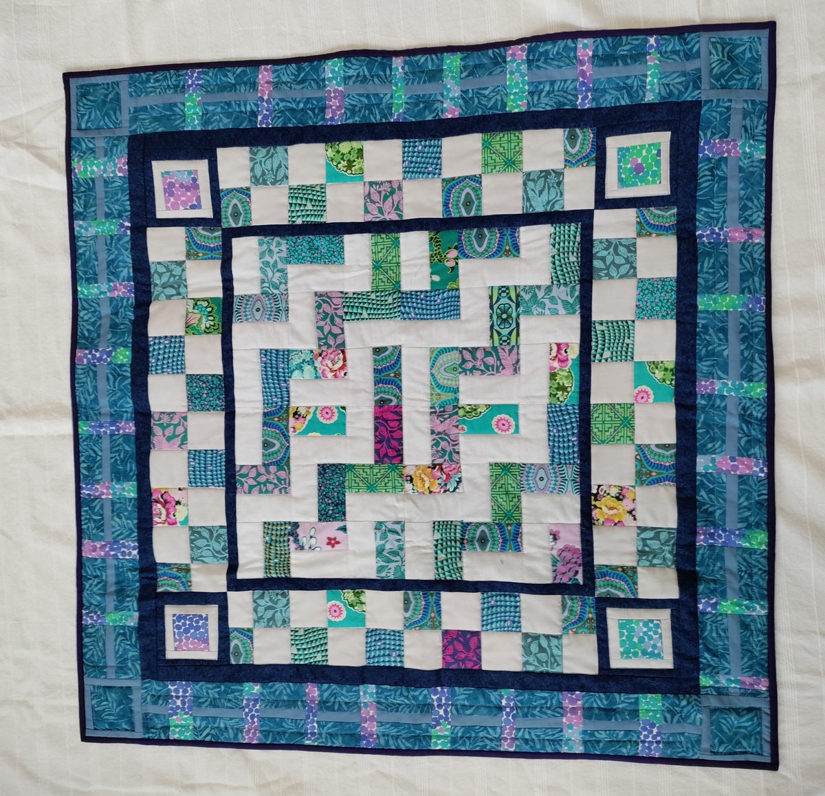 Maze Quilt | Quilting by Cristina