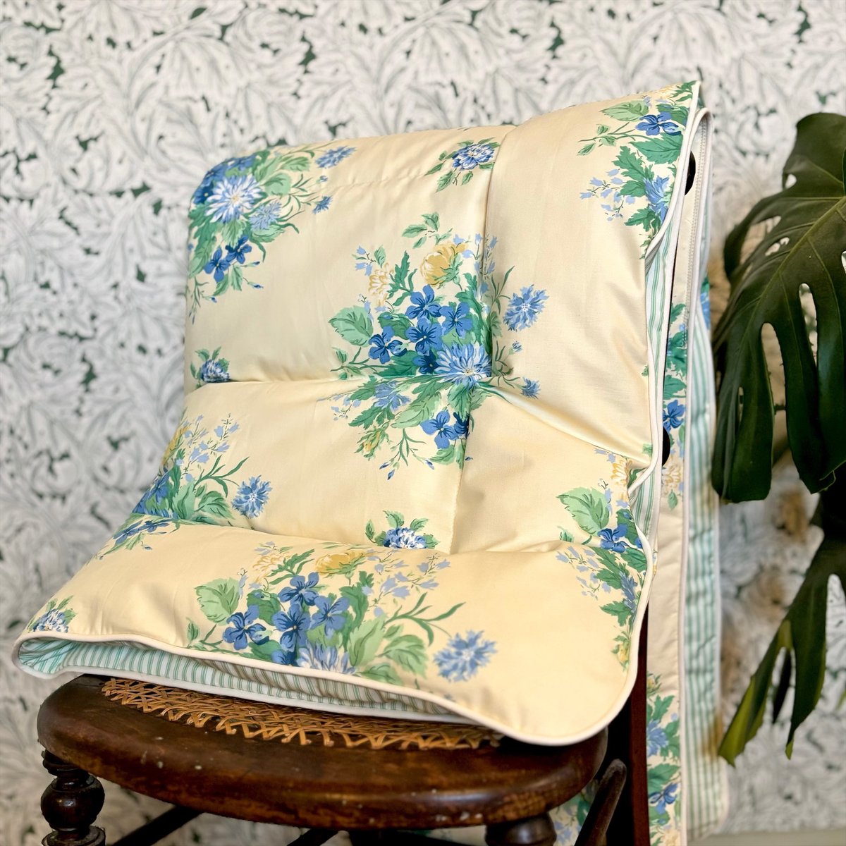 IN STOCK - True Vintage Floral Bouquet Mini Eiderdown | Phoebe & Joy Eiderdowns