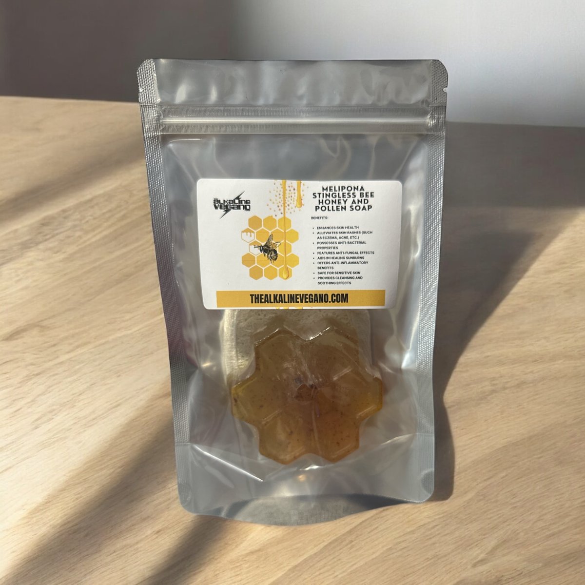 MELIPONA POLLEN & HONEY SOAP (FROM STINGLESS BEES) | TheAlkalineVegano