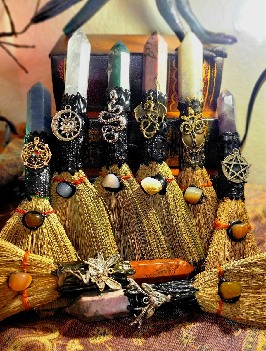 Crystal Altar Besom | Peridot Potion