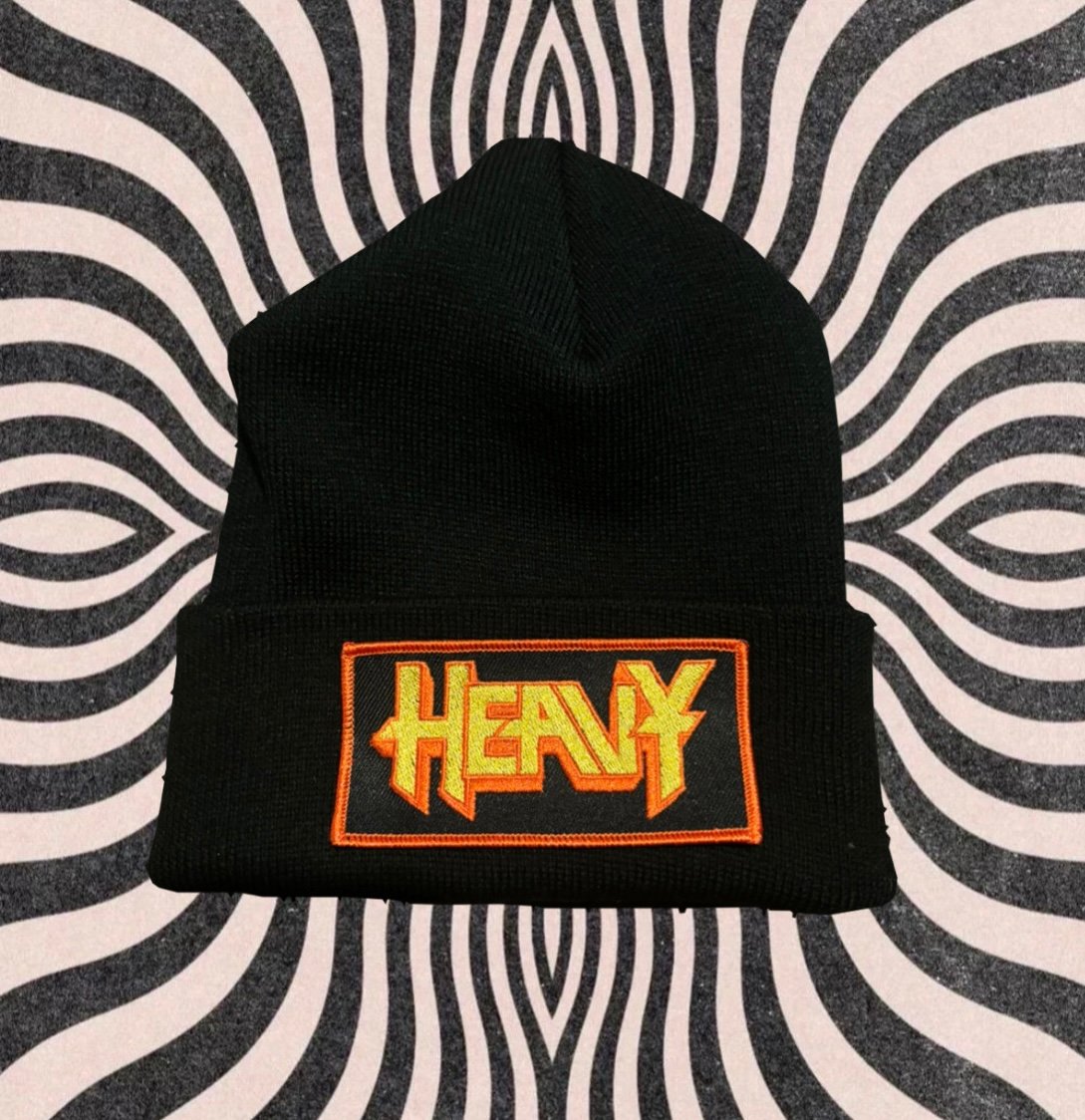 HEAVY — HEAVY logo knit beanie