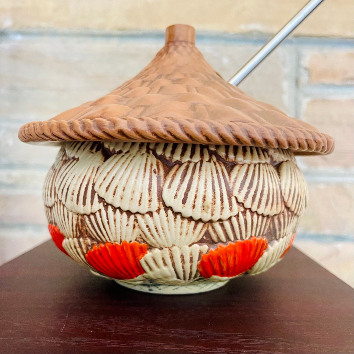 Tiki Collection Aku Tiki Room Shell Lamp 22 oz 2-Piece Mug | The Black ...