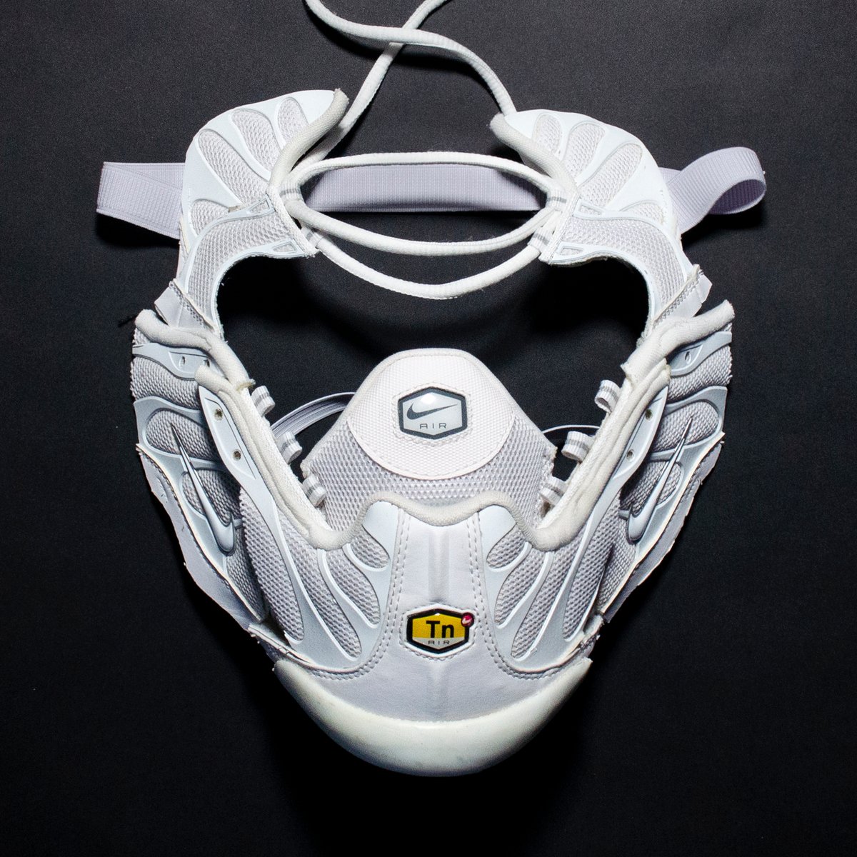 DEMON MASK / SNKR MASK / FULL WHITE | ALBINOHECTOR