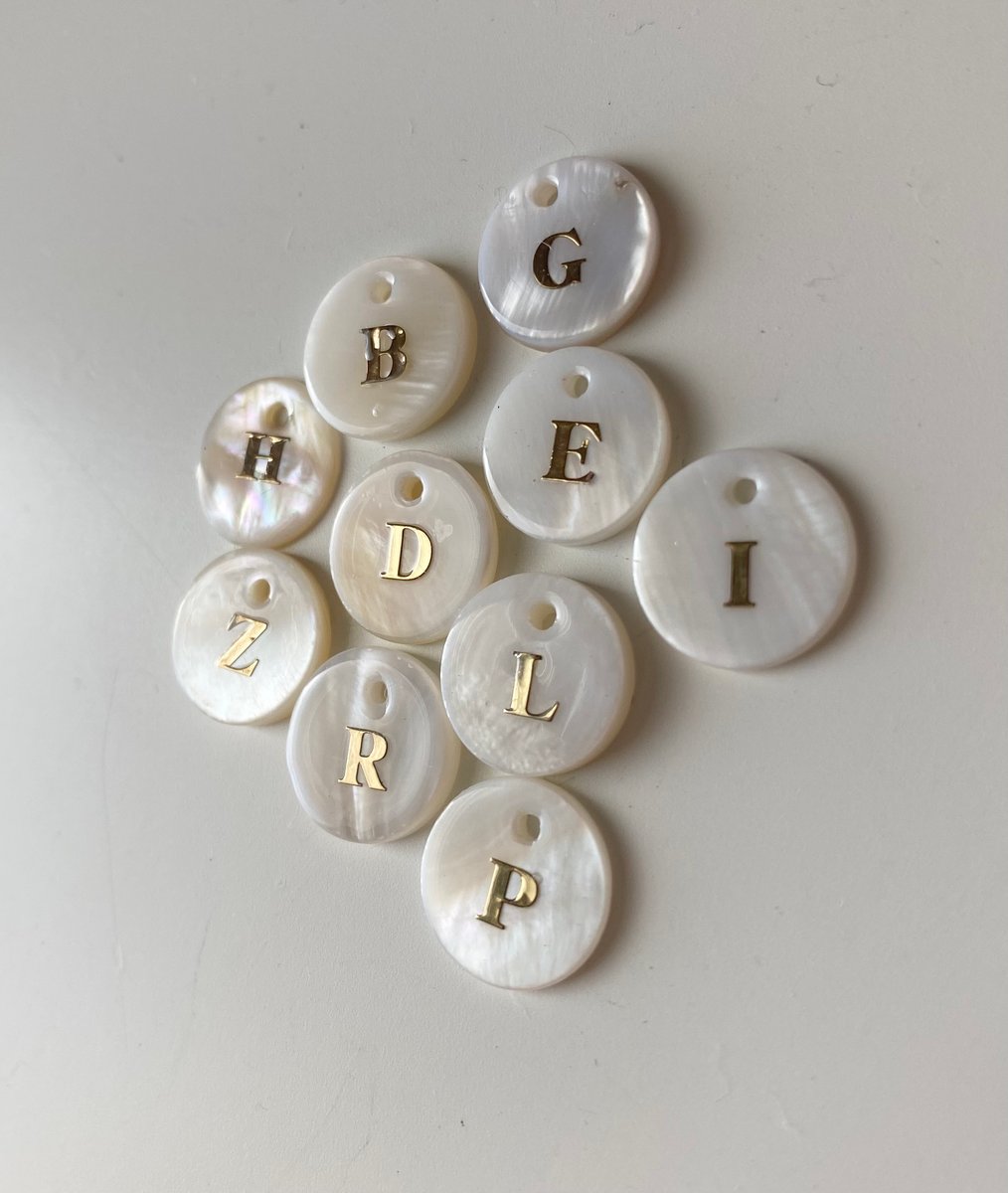 Single initial | Peony Pixies