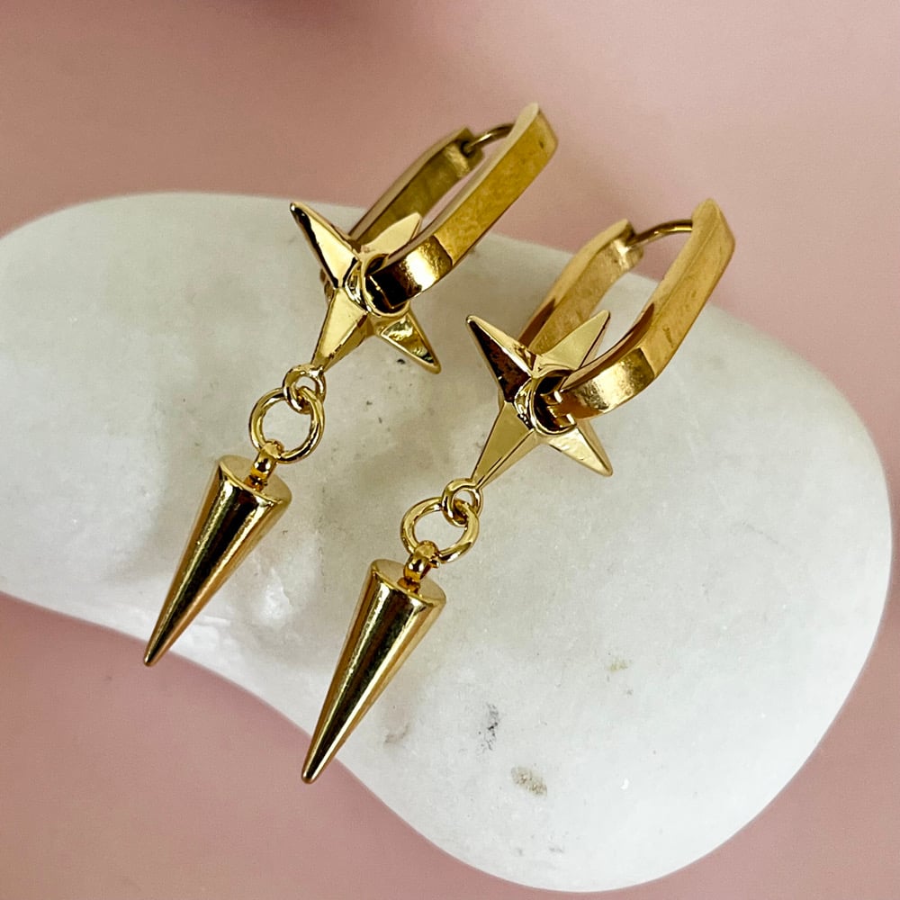 Gold Star and Spike Oval Huggies / Penny Foggo