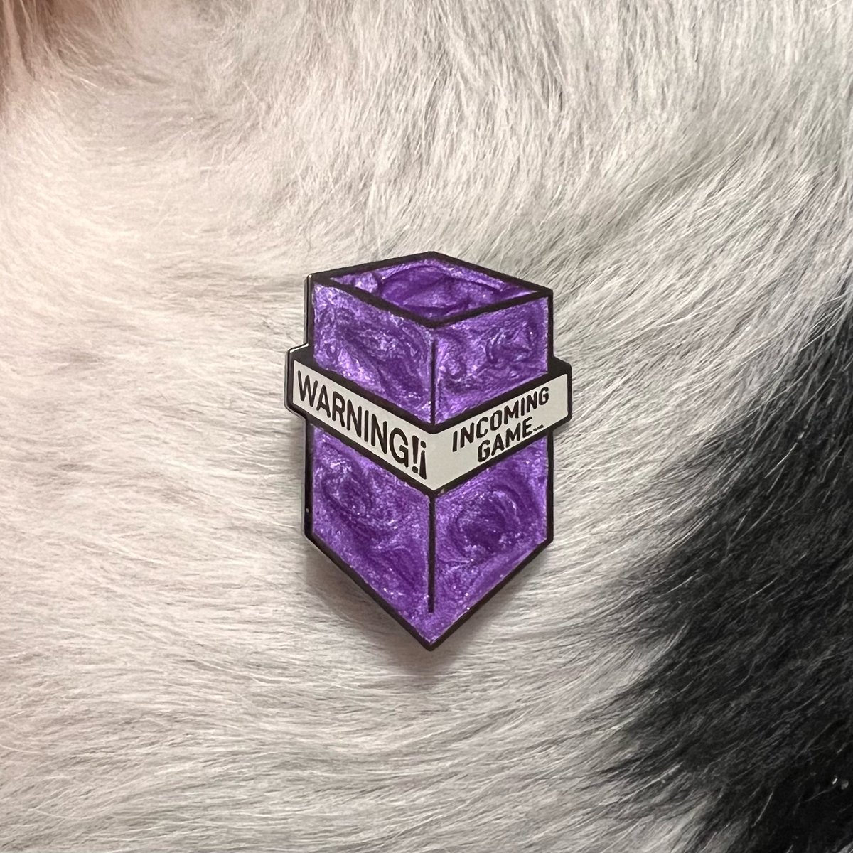 Warning! Incoming game - 1.5 inch black nickle metal pin | HazelGeek