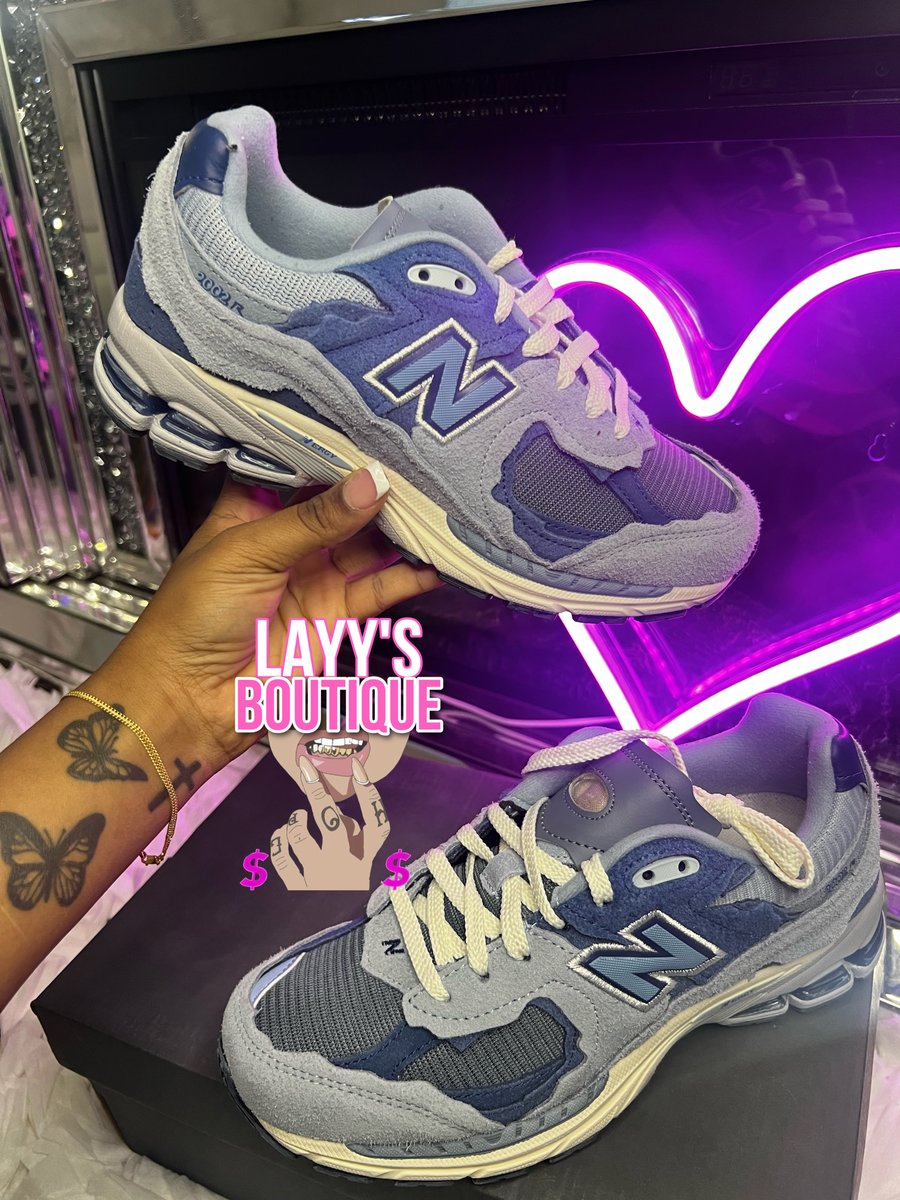 Blue 2002R New Balances | Layys Closet