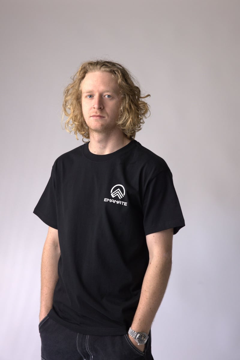 PLAIN LOGO TEE | MN8 Industries