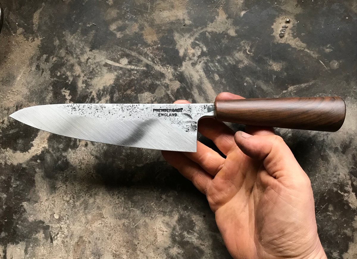 W2 & black walnut / Dan Prendergast Knives
