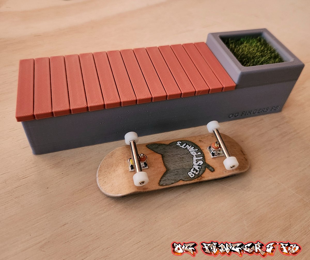 ogfingersfb — Pocket bench planter