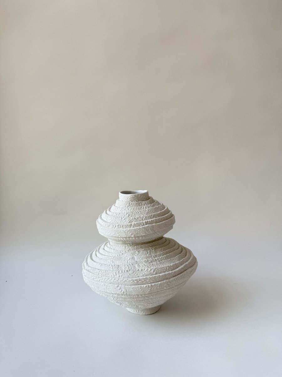 Wide 2 tier Lace coil vase- L | Palette and Pieces
