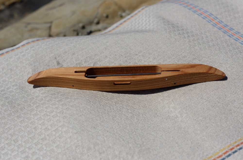 Roller boat shuttle, closed bottom | Prairie Coast Weaves