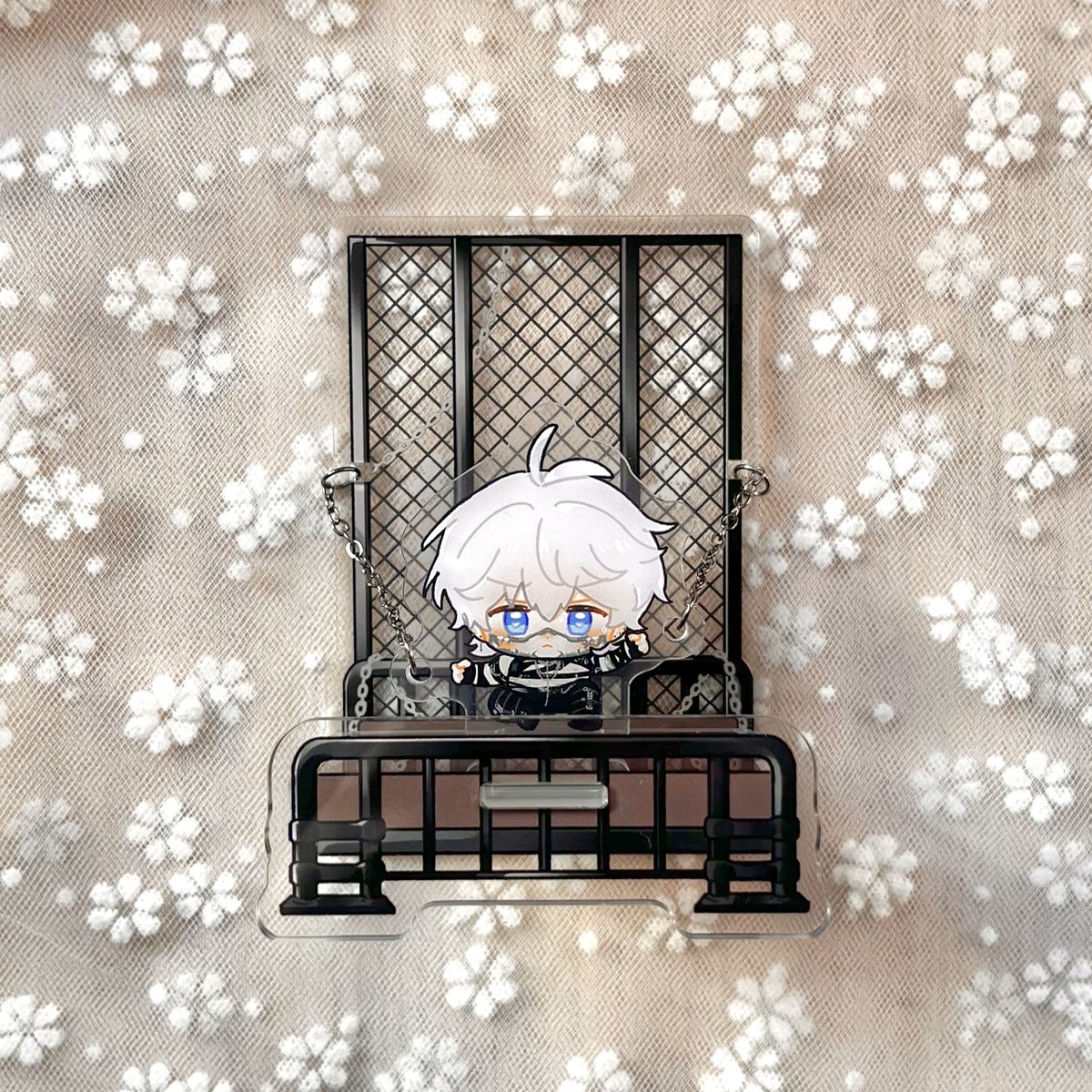 Praedator Xavier Chained Standee | solidpotatetoe