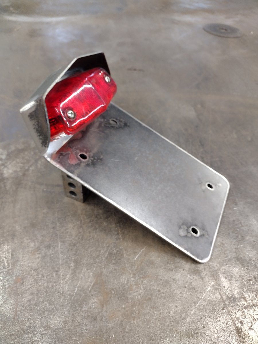 guerrilla fabrication — Lazy Franklin vertical tag mount