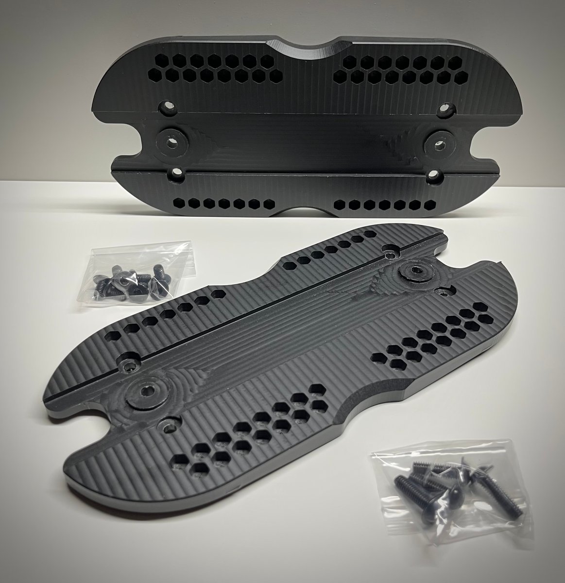 Black Premium V2 UHMW soul plates | Blade Supply