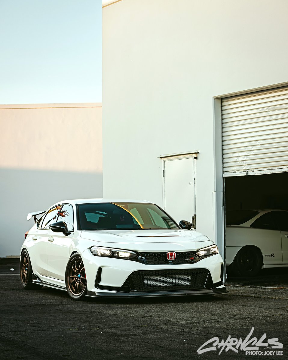 CHRNCLS x Exceed Japan FL5 Civic Type R Double Carbon Front Lip ...