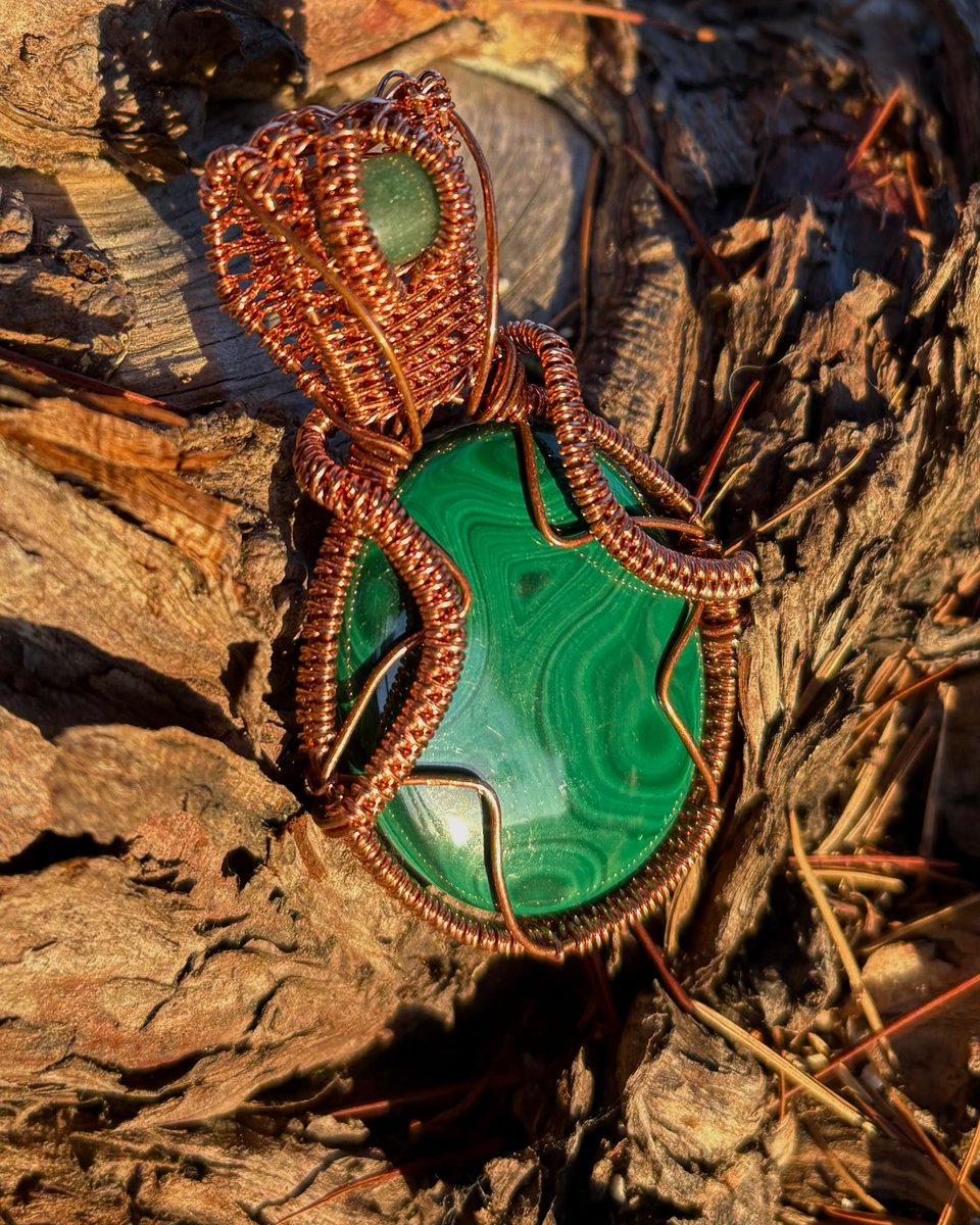 Malachite and Jade copper pendant | The Cruzin Python