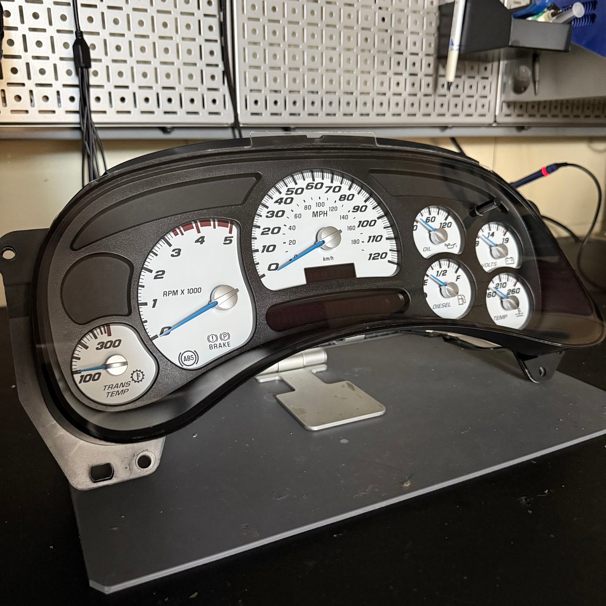 03-05 GM DIESEL Plug & Play Cluster - White SS Style Face, White/Blue ...