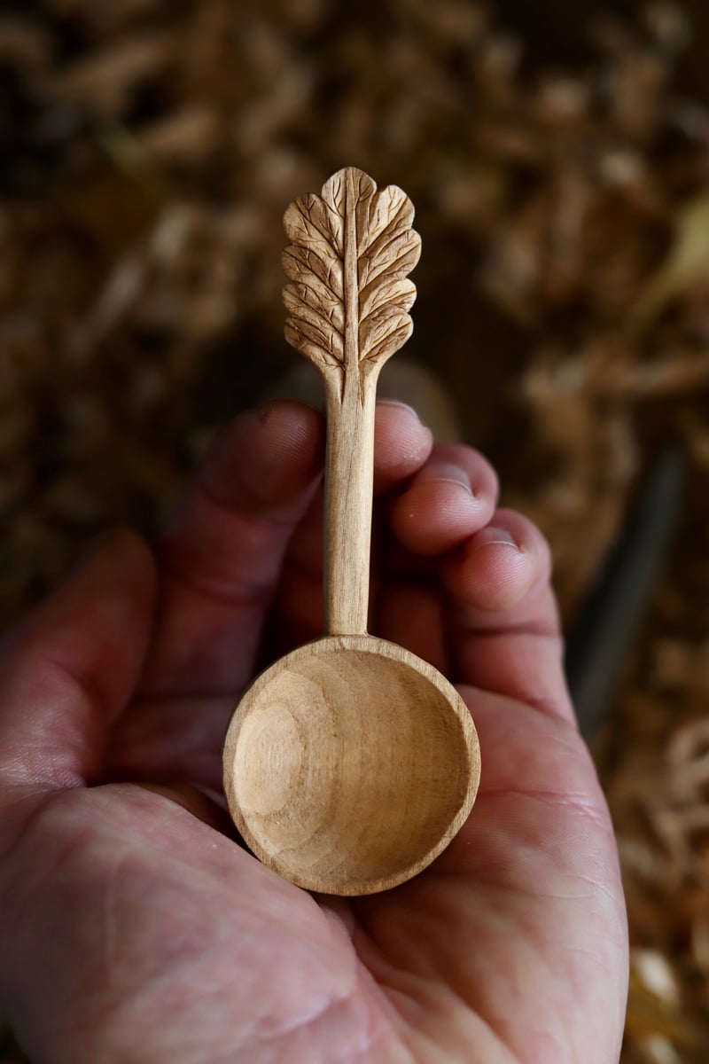 Oak leaf Handle Scoop - | The Woodland Carver