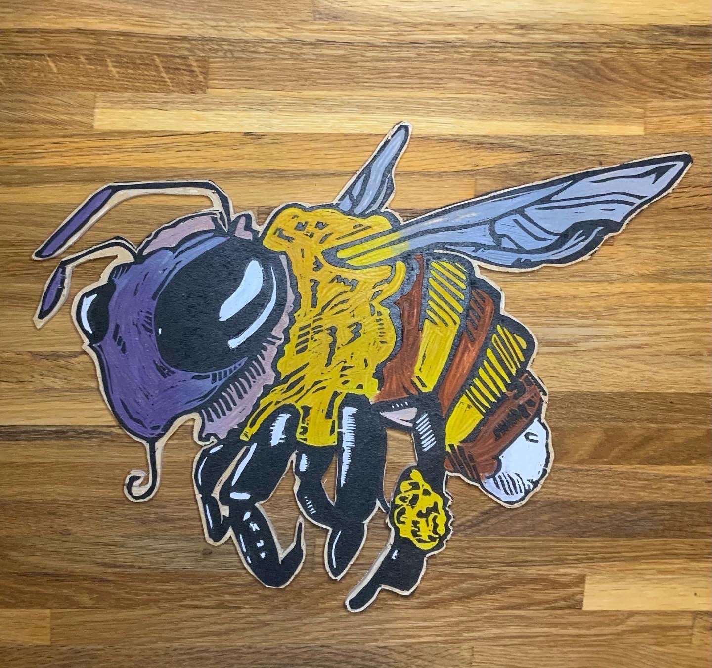 Bee Carving | The Woodcut