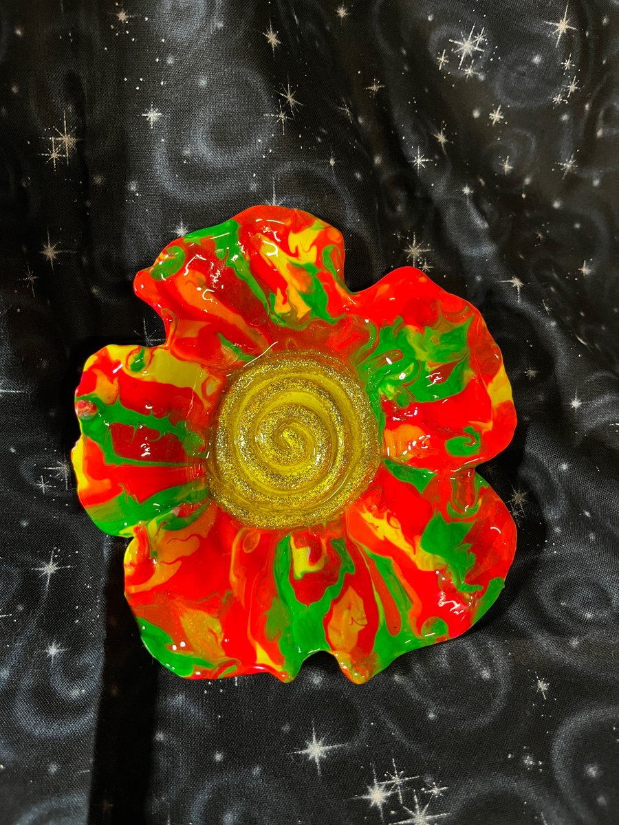 Tie Dye Flower Ashtray | Creations by Jaehd