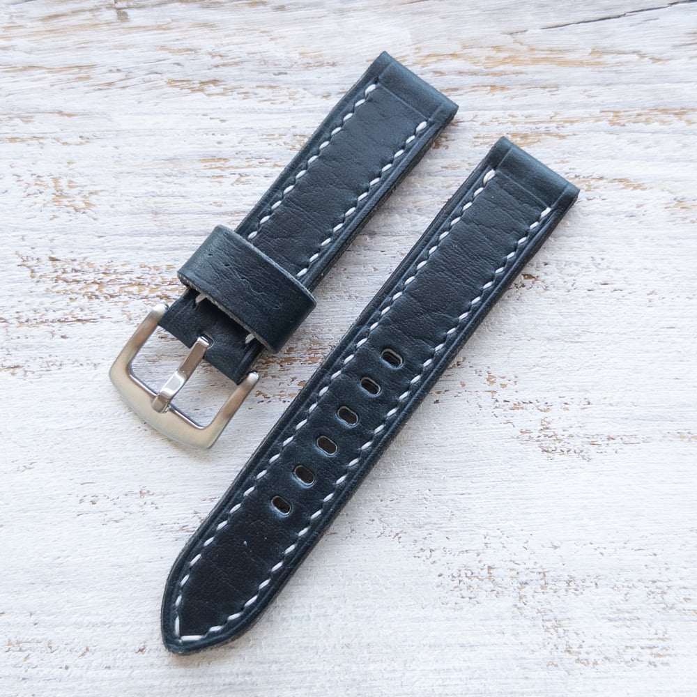 20mm Horween Chromexcel Bison - Navy | Watchstrapheaven