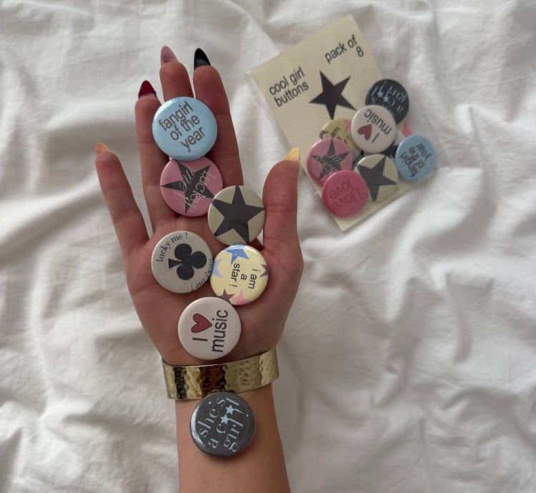 cool girl buttons - pack of 8 | luludrawww