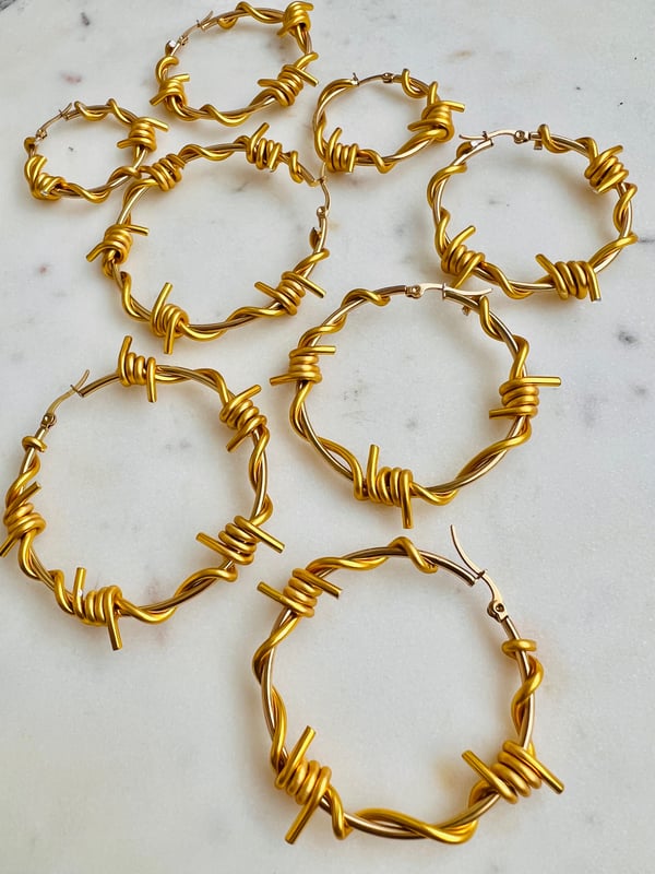 BASIC BARBED WIRE HOOPS | HUTCH MELBOURNE