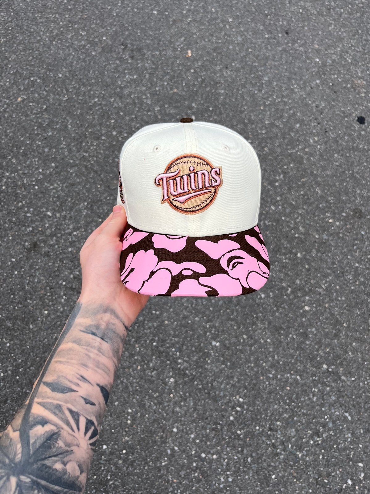 PINK BRIM MULTI TONE MINNESOTA TWINS CUSTOM FITTED CAP | WORLDWIDE RANK LLC
