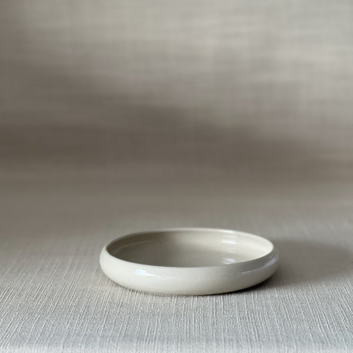 ZEN CURVED PLATE | Galit Maxwell