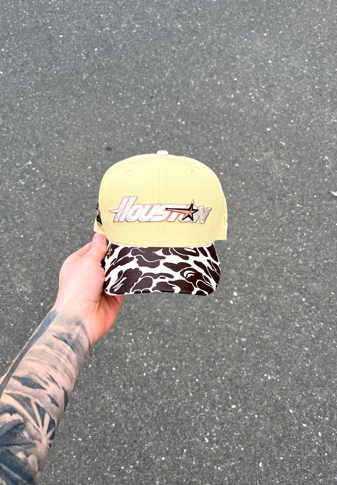 TRI TONE CREAM BRIM HOUSTON ASTROS CUSTOM FITTED CAP | WORLDWIDE RANK LLC