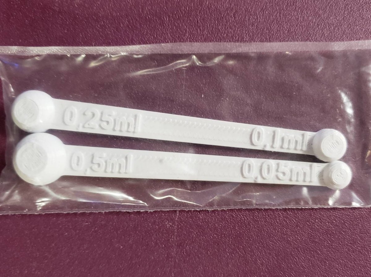 Fish Feeding Spoons - Set of 2 | Axolotl Galaxy