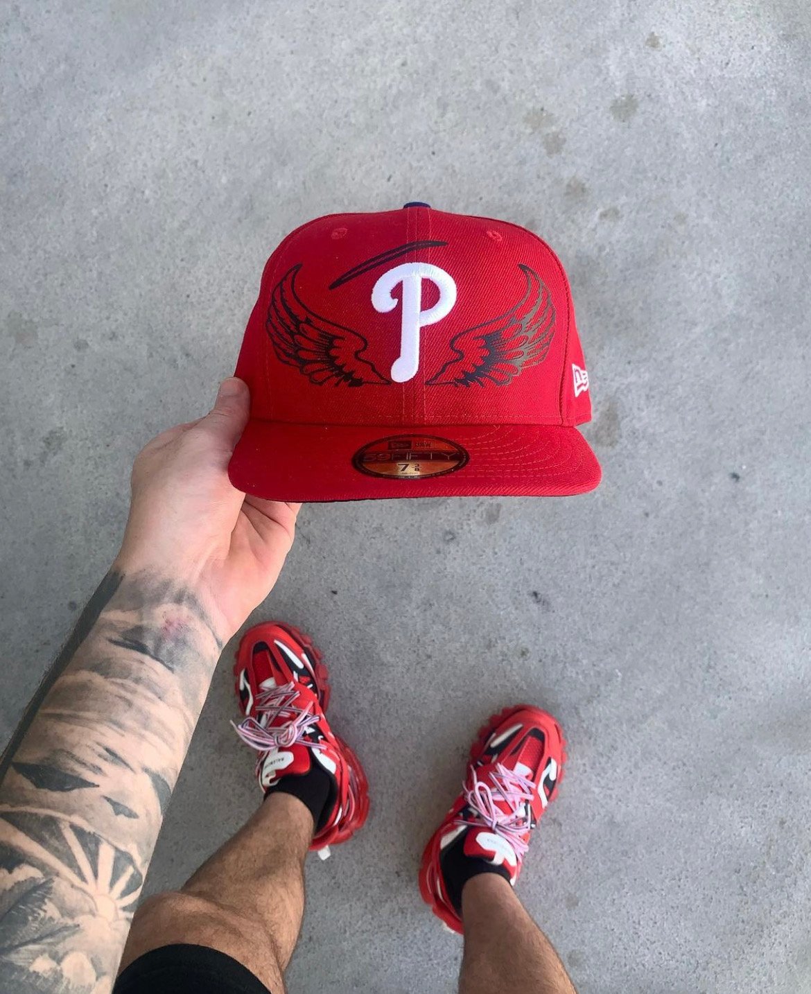 PHILADELPHIA PHILLIES CUSTOM FITTED CAP | WORLDWIDE RANK LLC