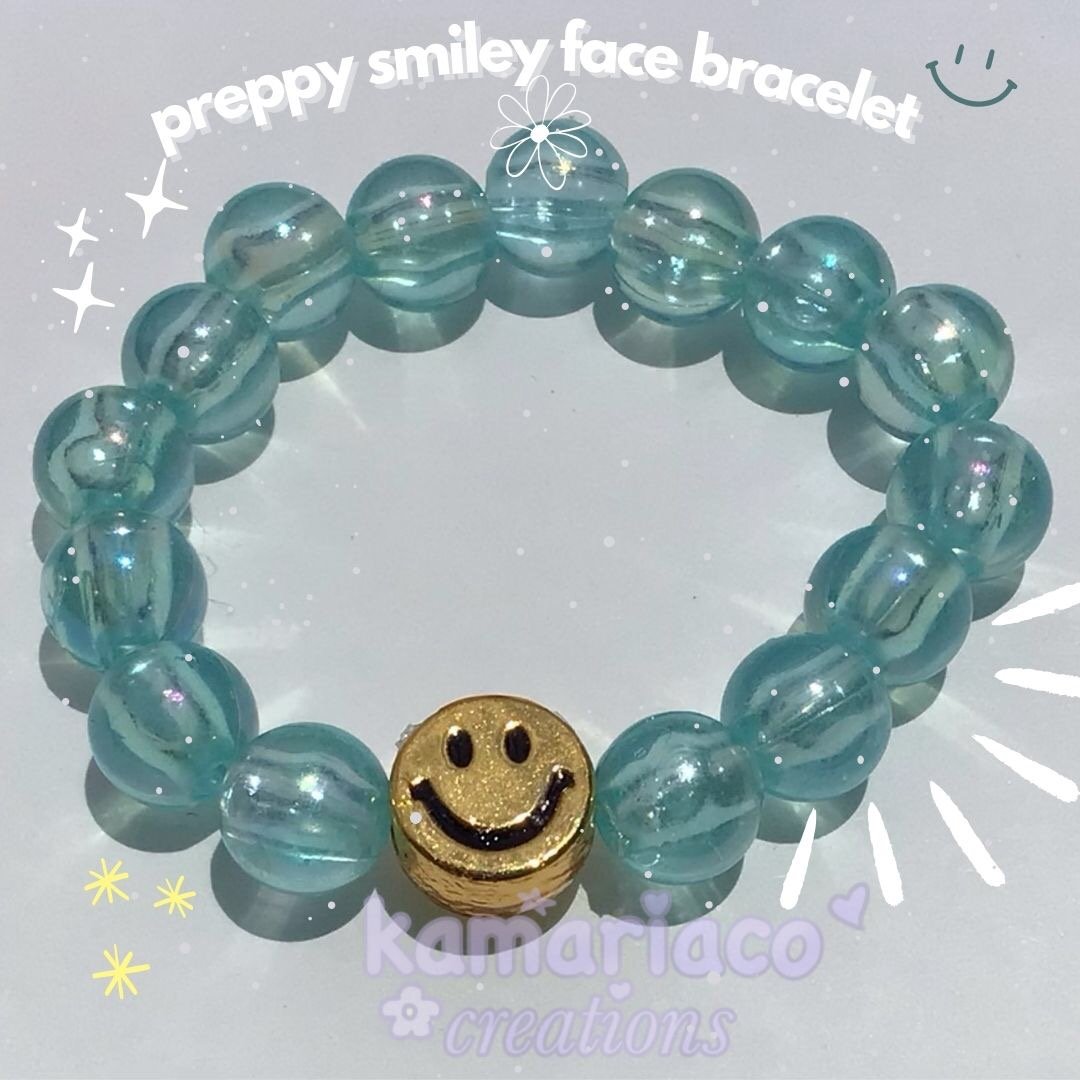 😃 Smiley Face Bracelet! 🩵 | KamariaCoCreations