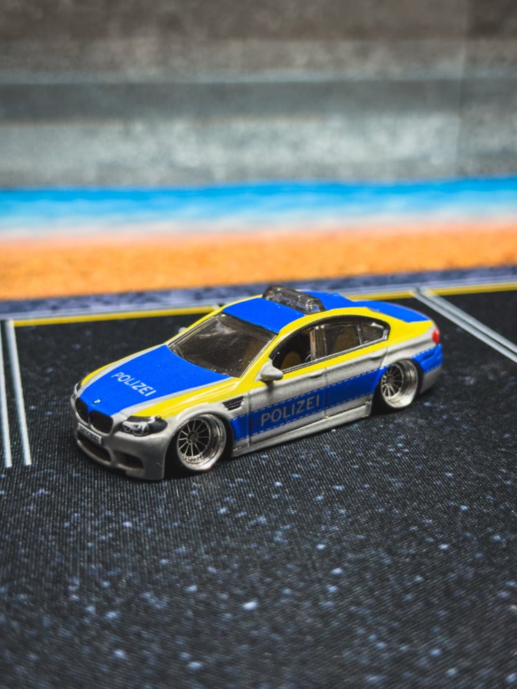 BMW M5 Police Custom | carthangs