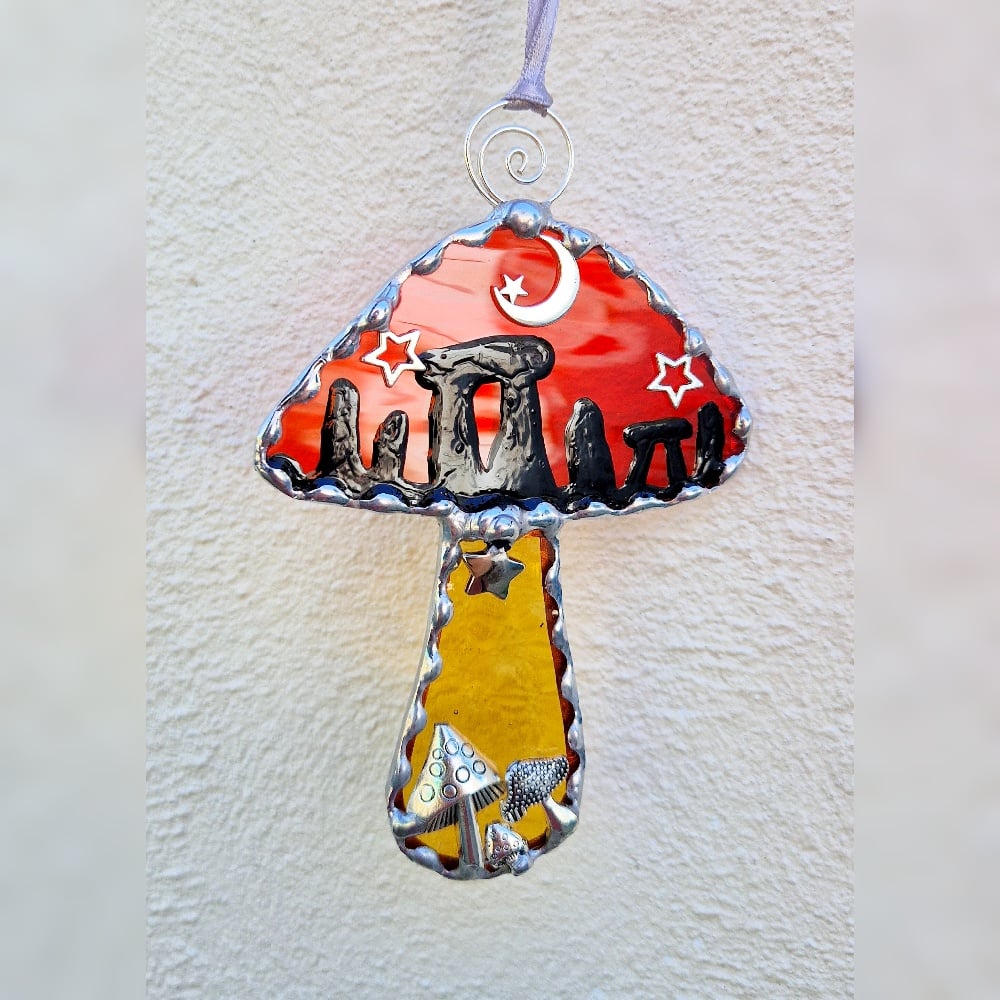 Stonehenge Scene Toadstool | Merlin Glass and Art