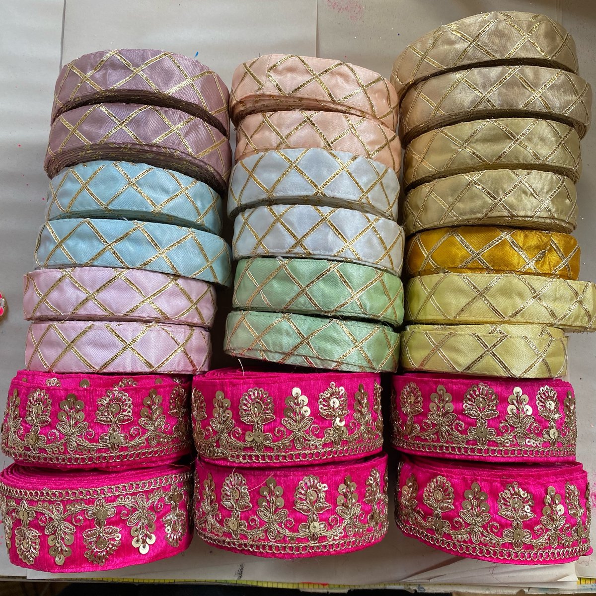 SILK EMBELLISHED RIBBONS | Minnieolga