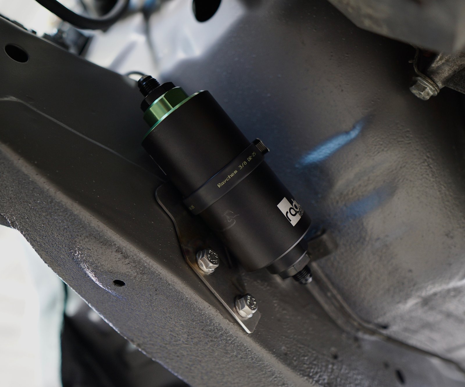 Universal Fuel Filter Mount | EnglishTune