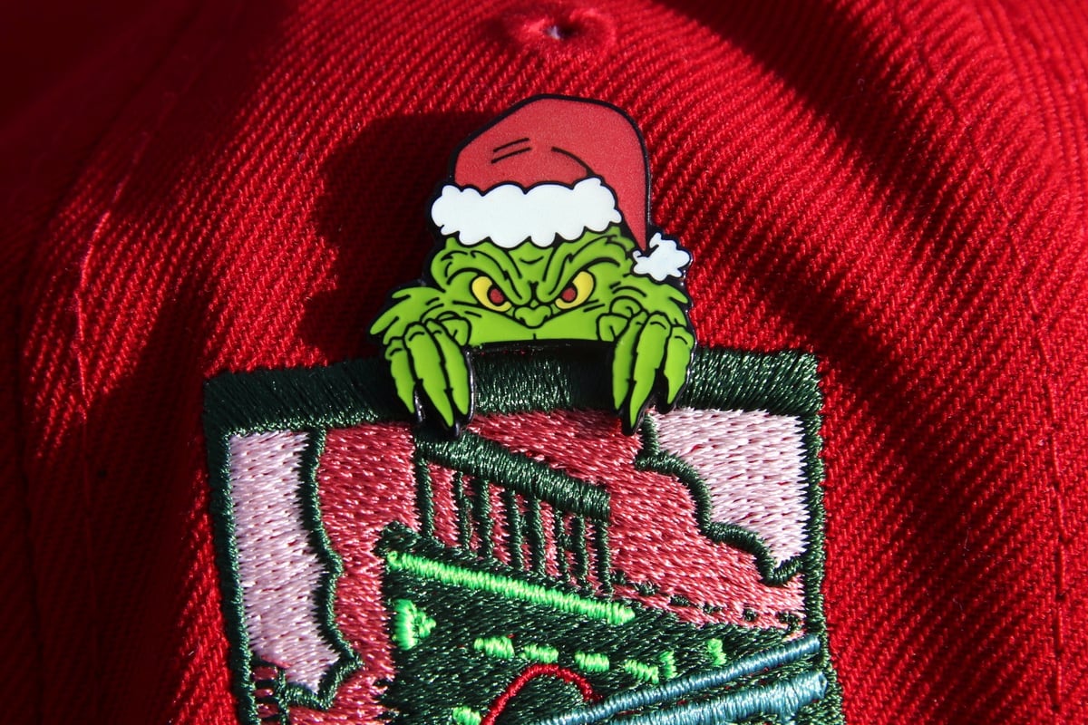 Grinch Pin | BayFitteds