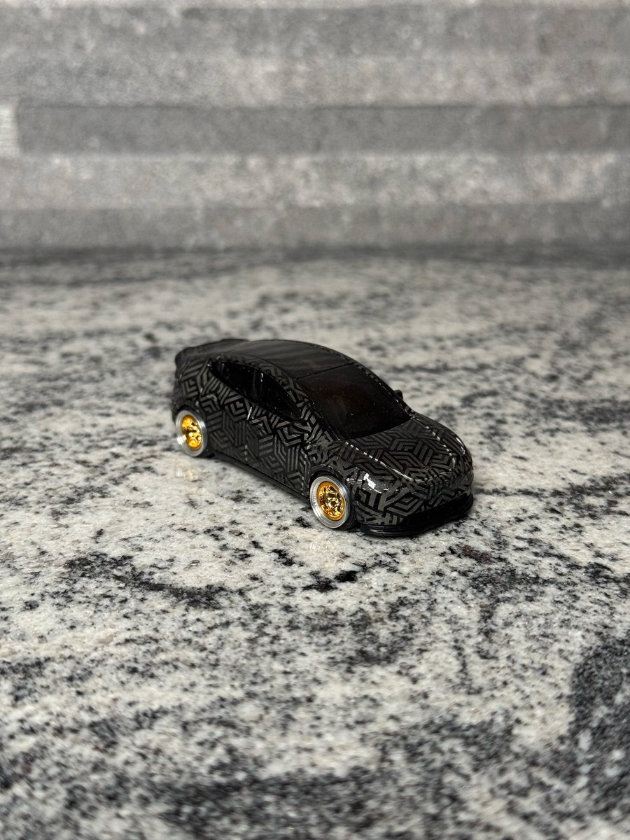 Tesla Model Y Custom | carthangs