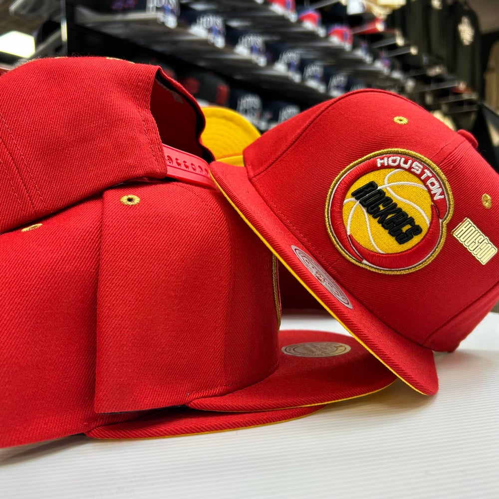 Mitchell & Ness HWC SnapBack w/ Pin Included | Bigg City Cap Zone