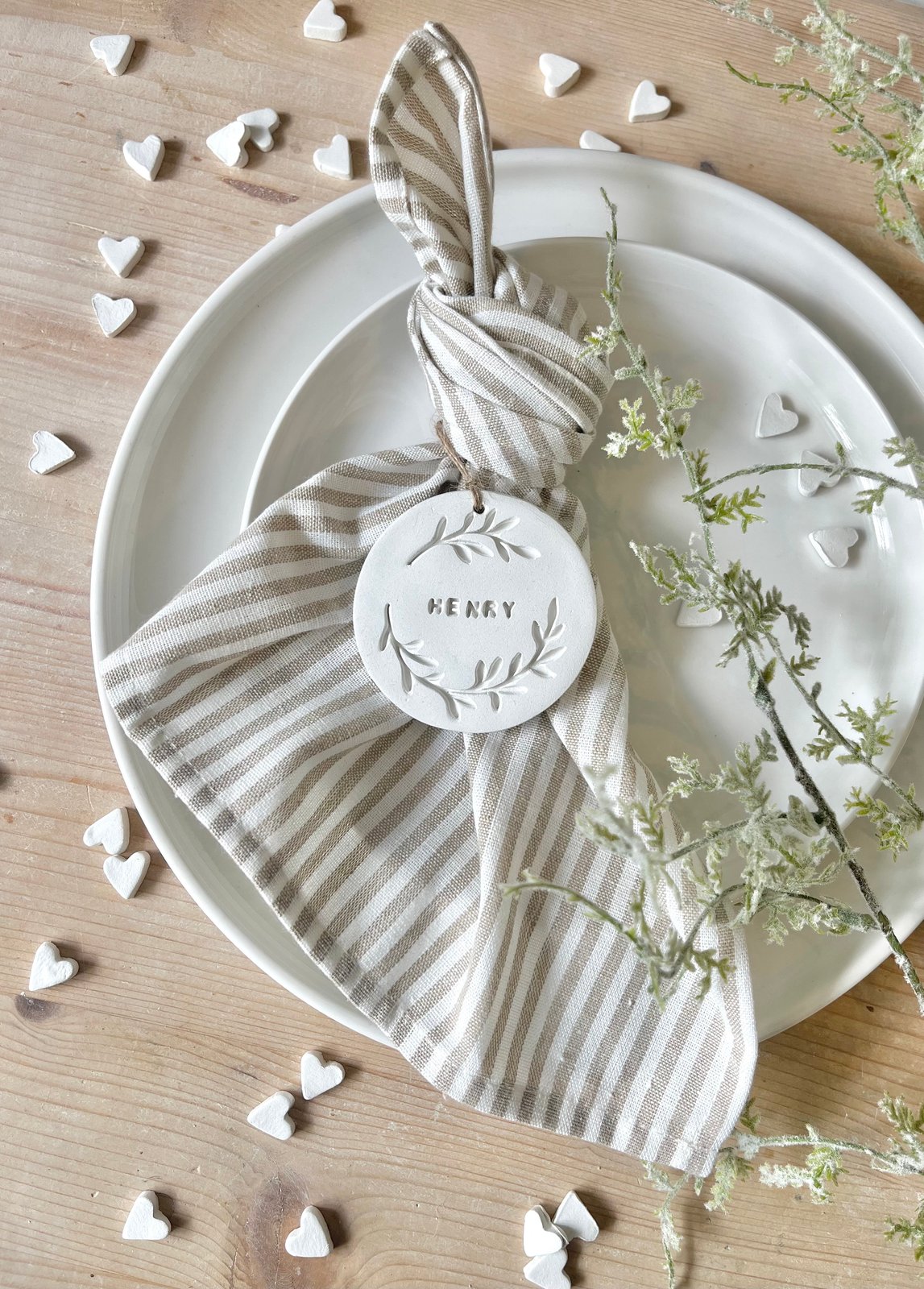 Personalised clay name tag wedding | House of Sidney
