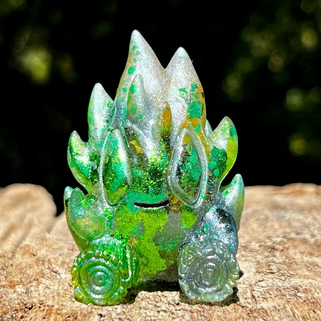 Metallic Green Seated Spark | House of Leecifer